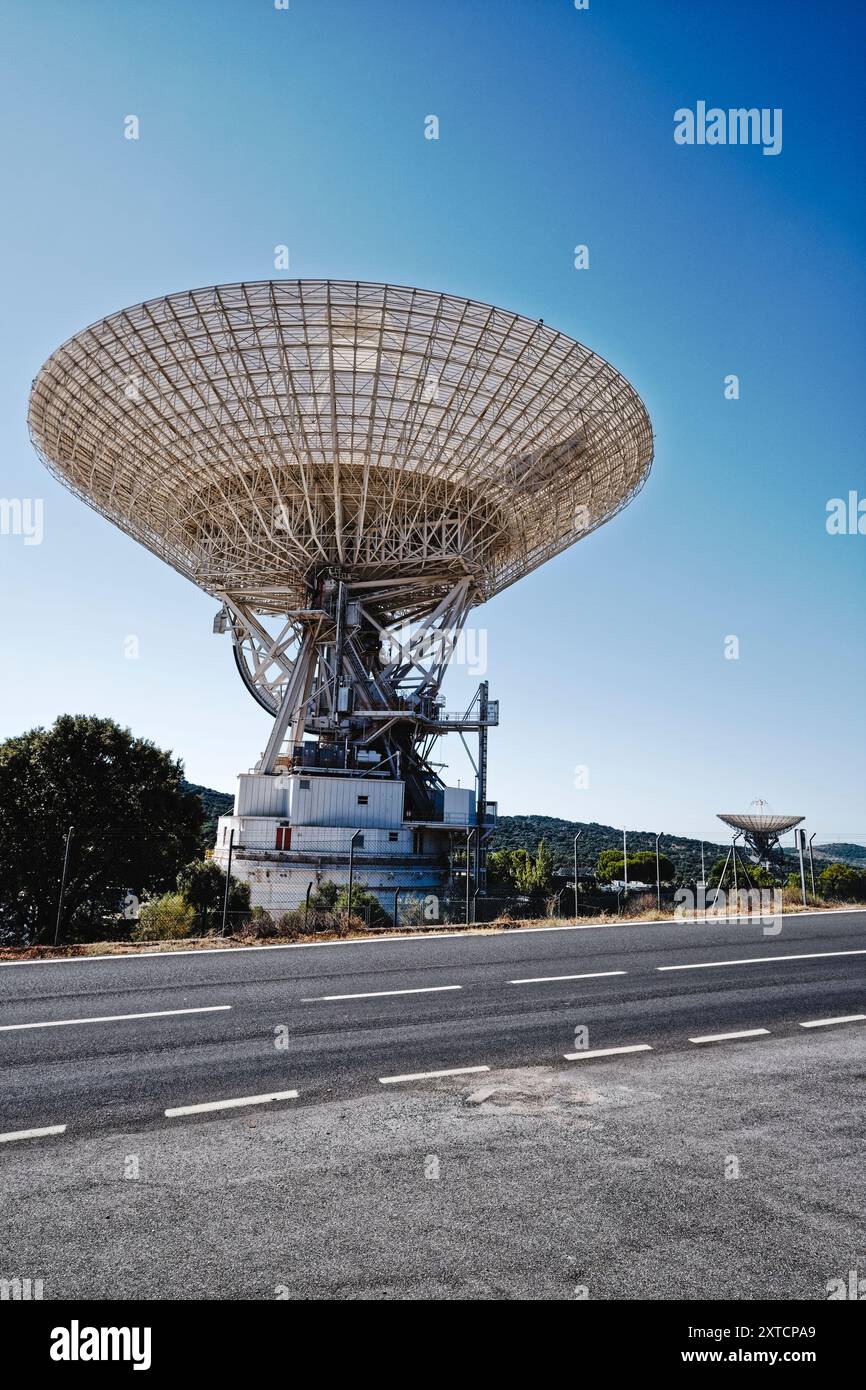 Nasa deep space network voyager hi-res stock photography and images - Alamy