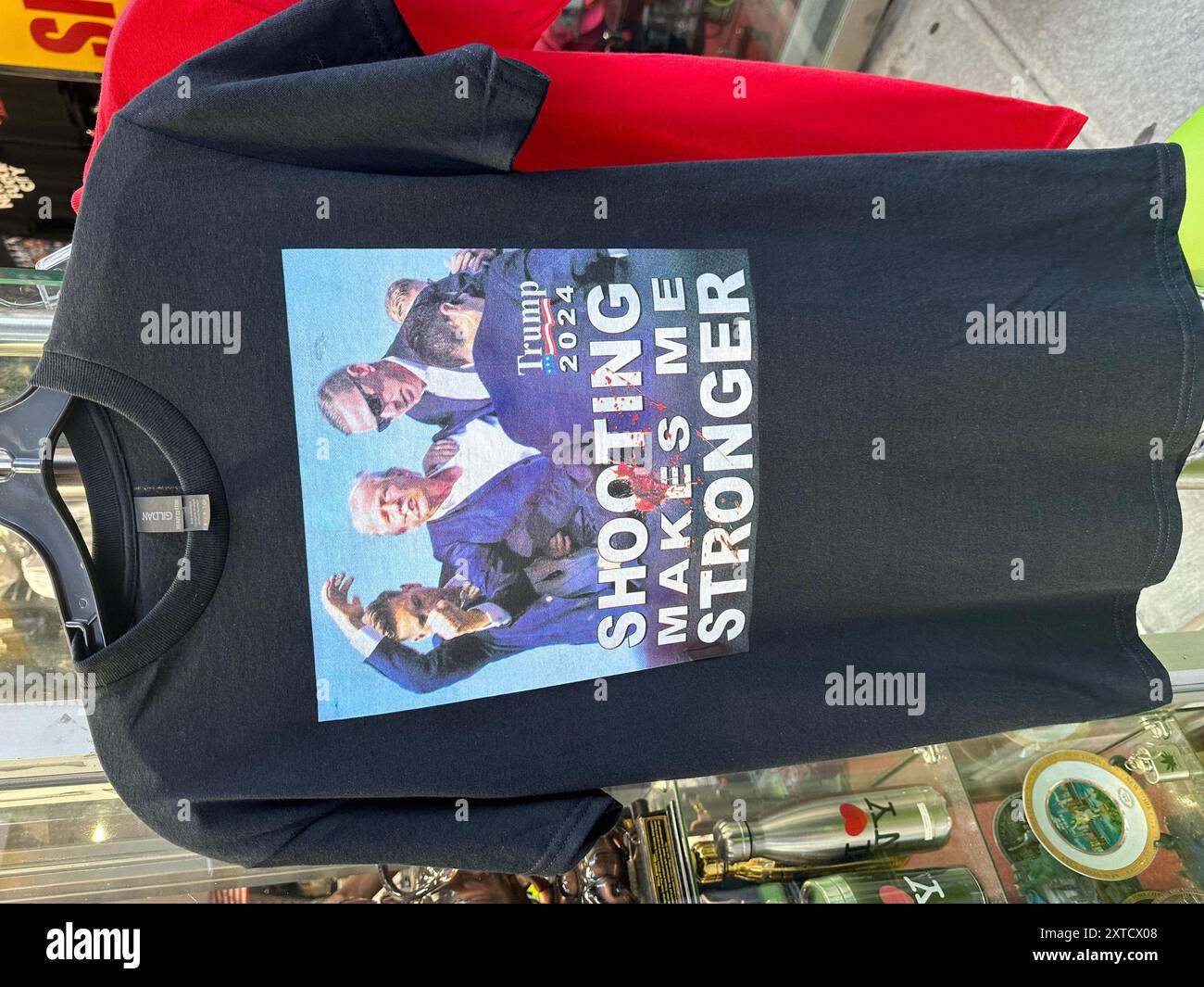 AMERICAN PRESIDENTIAL CAMPAIGN MERCHANDISING IN NEW YORK STORES Stock ...