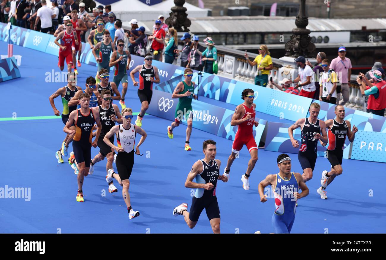 PARIS, FRANCE - JULY 31: Athletes competes during the Men's Individual ...