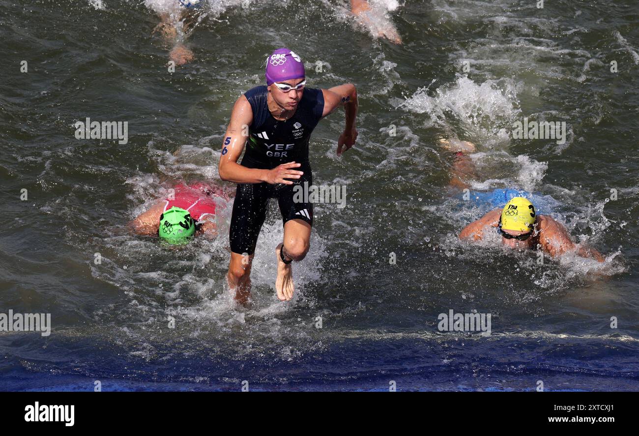 PARIS, FRANCE - JULY 31: YEE Alex of of Great Britain finish swimming ...
