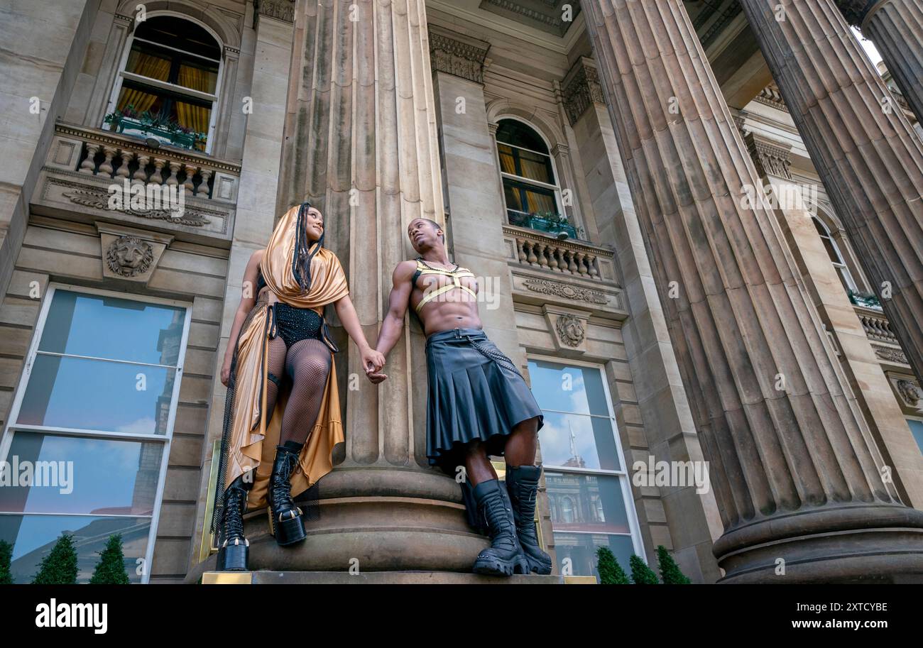 Emilie Louise Israel as Cleopatra and Marcellus Whyte as Mark Antony ...