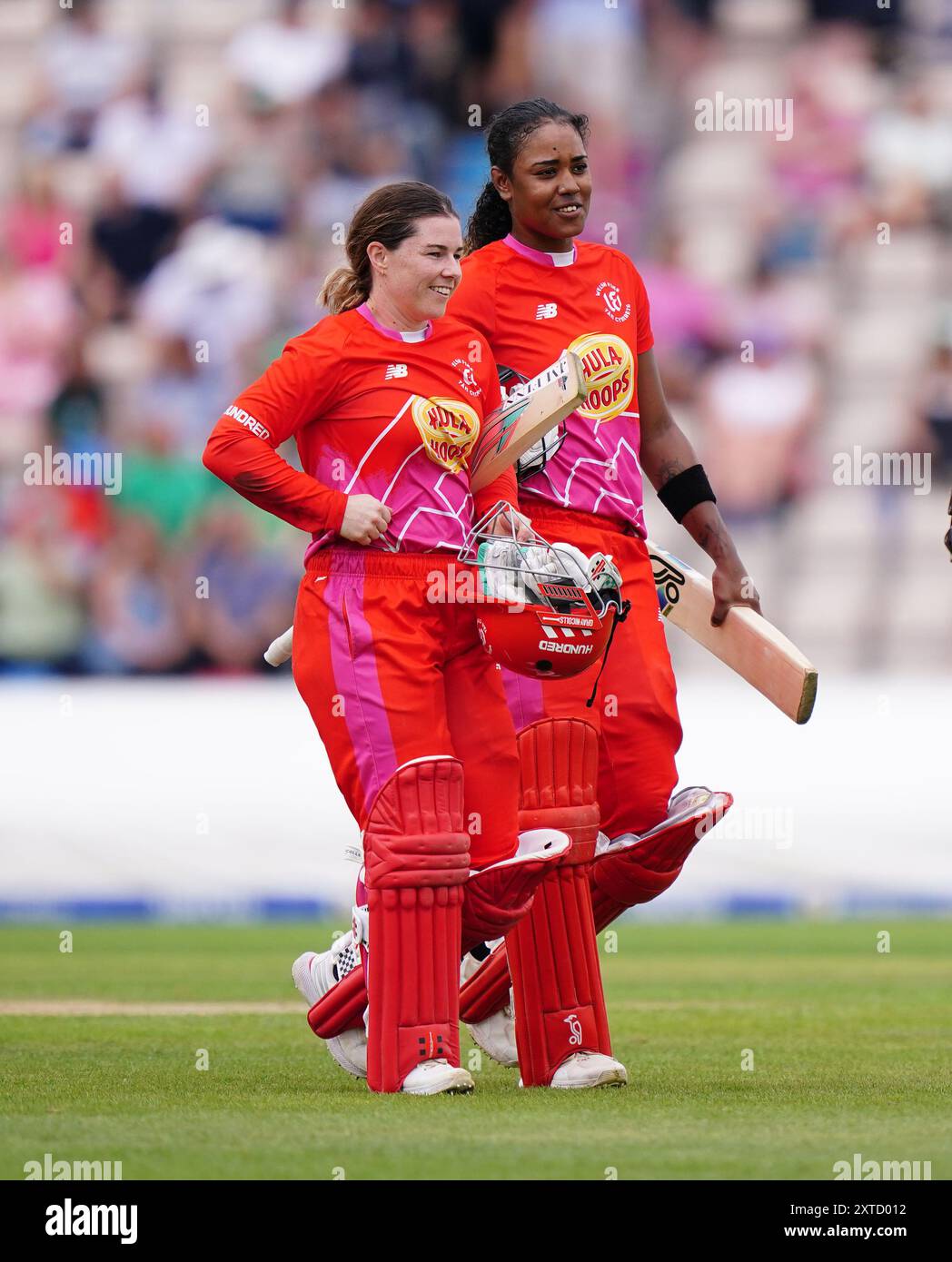 Tammy beaumont welsh fire hi-res stock photography and images - Alamy