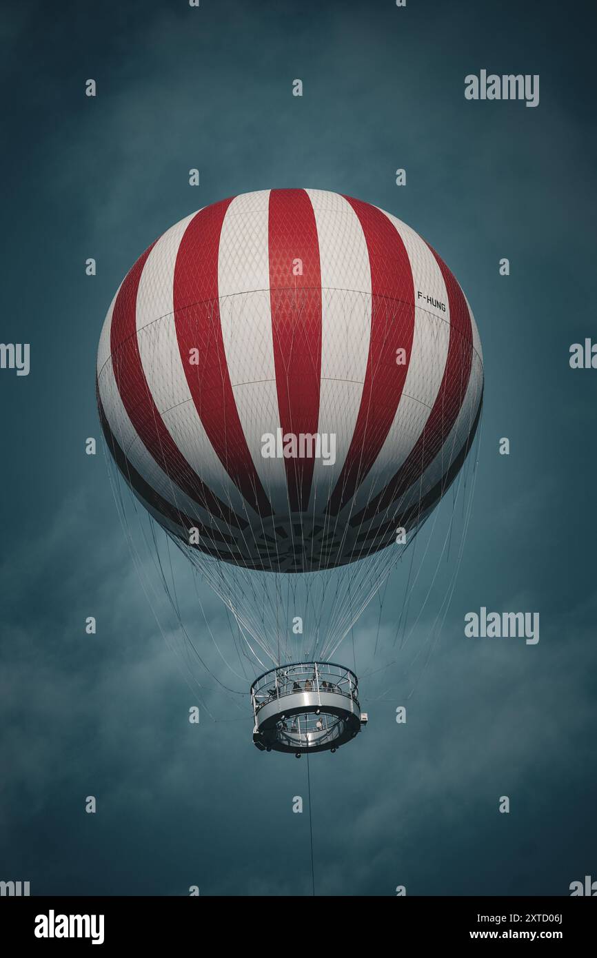 Hot air balloon in Budapest Stock Photo - Alamy