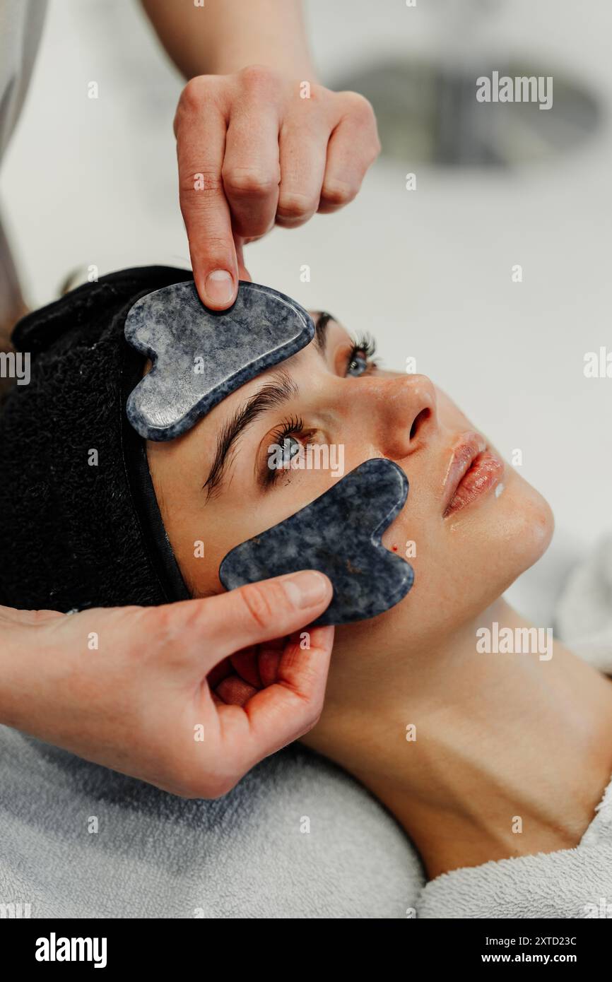 Gua sha techniques hi-res stock photography and images - Alamy