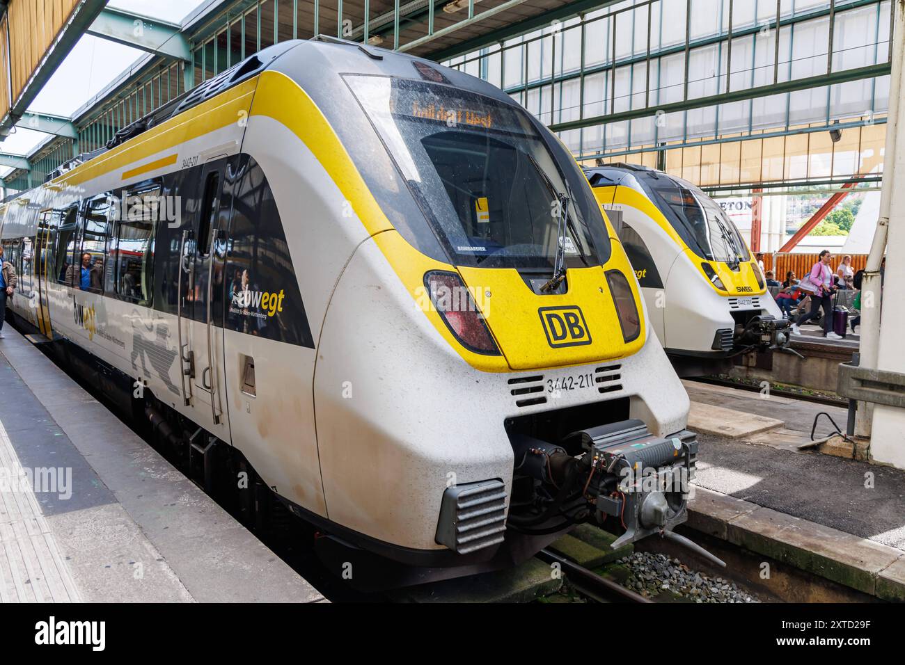 Bombardier Talent Regionalbahn Regionalzug der DB Regio und SWEG im ...