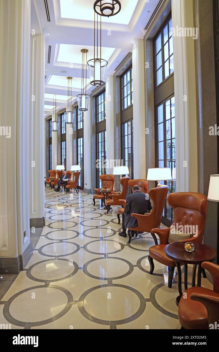 Hotel lobby seating hi-res stock photography and images - Alamy