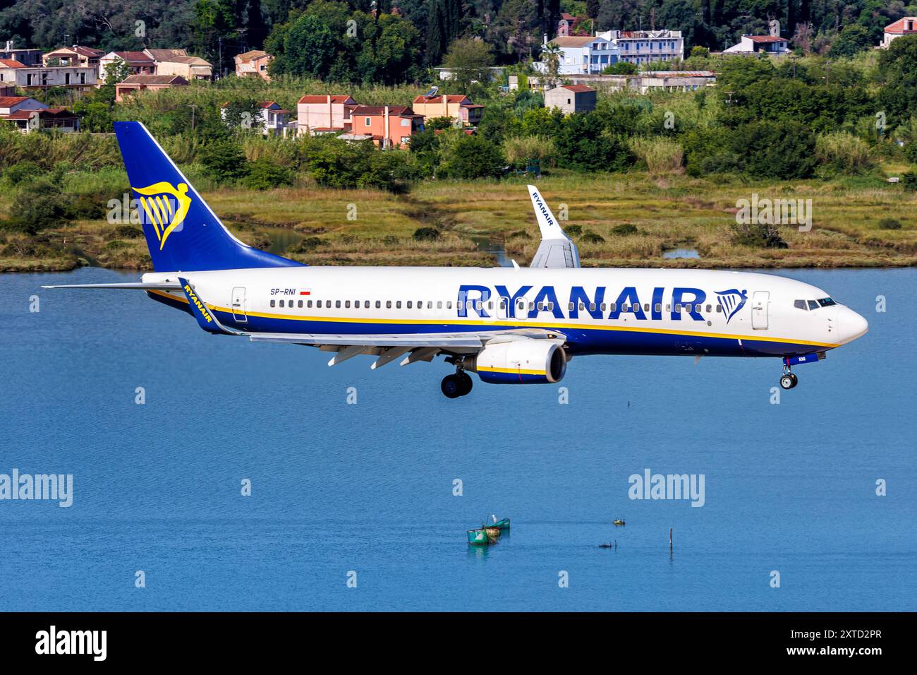 Ryanair Boeing 737-800 Flugzeug Flughafen Korfu in Griechenland Korfu ...