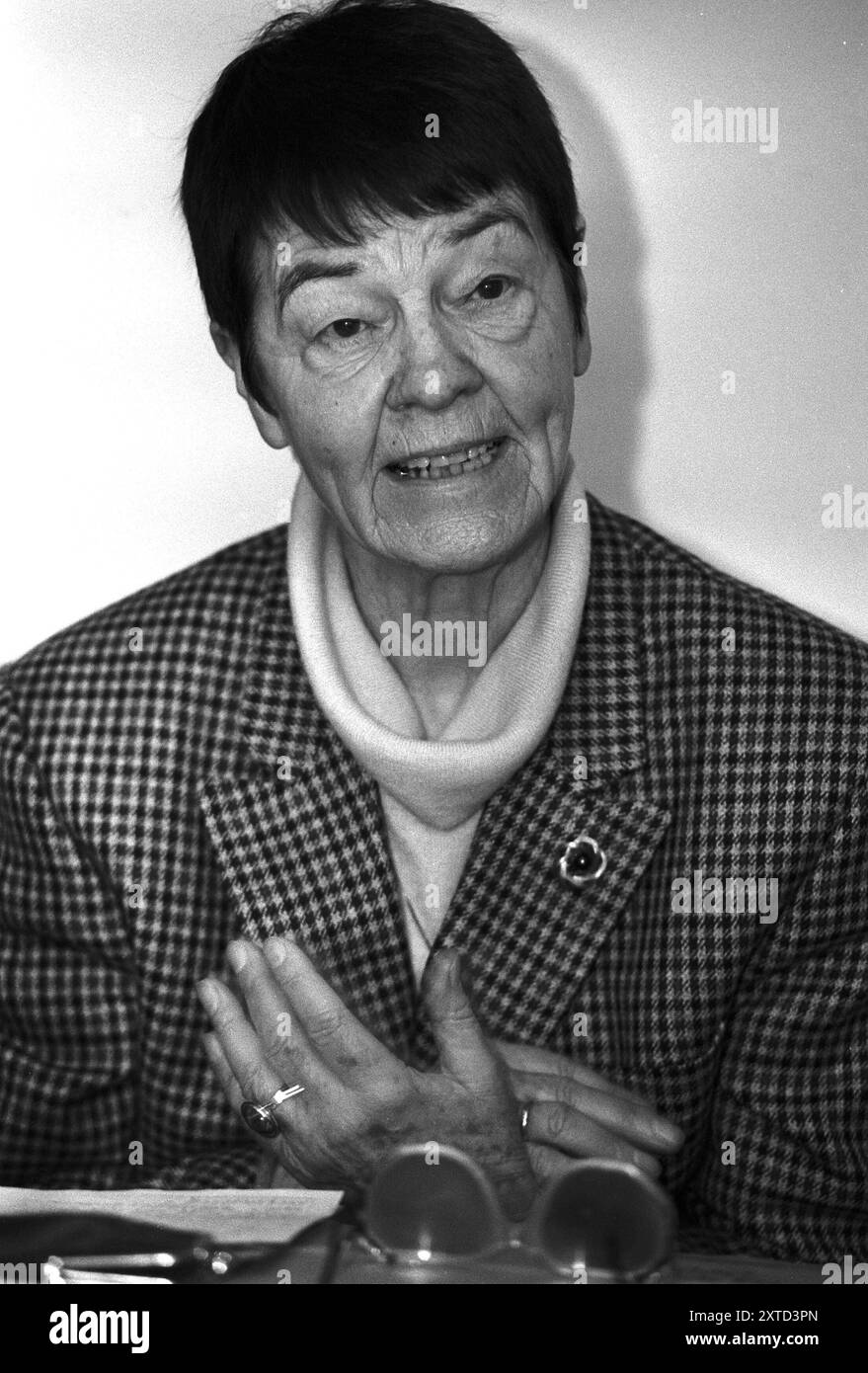 Loki Schmidt 30.01.1996, Chemnitz, Leipziger Straße, Loki Schmidt, die ...