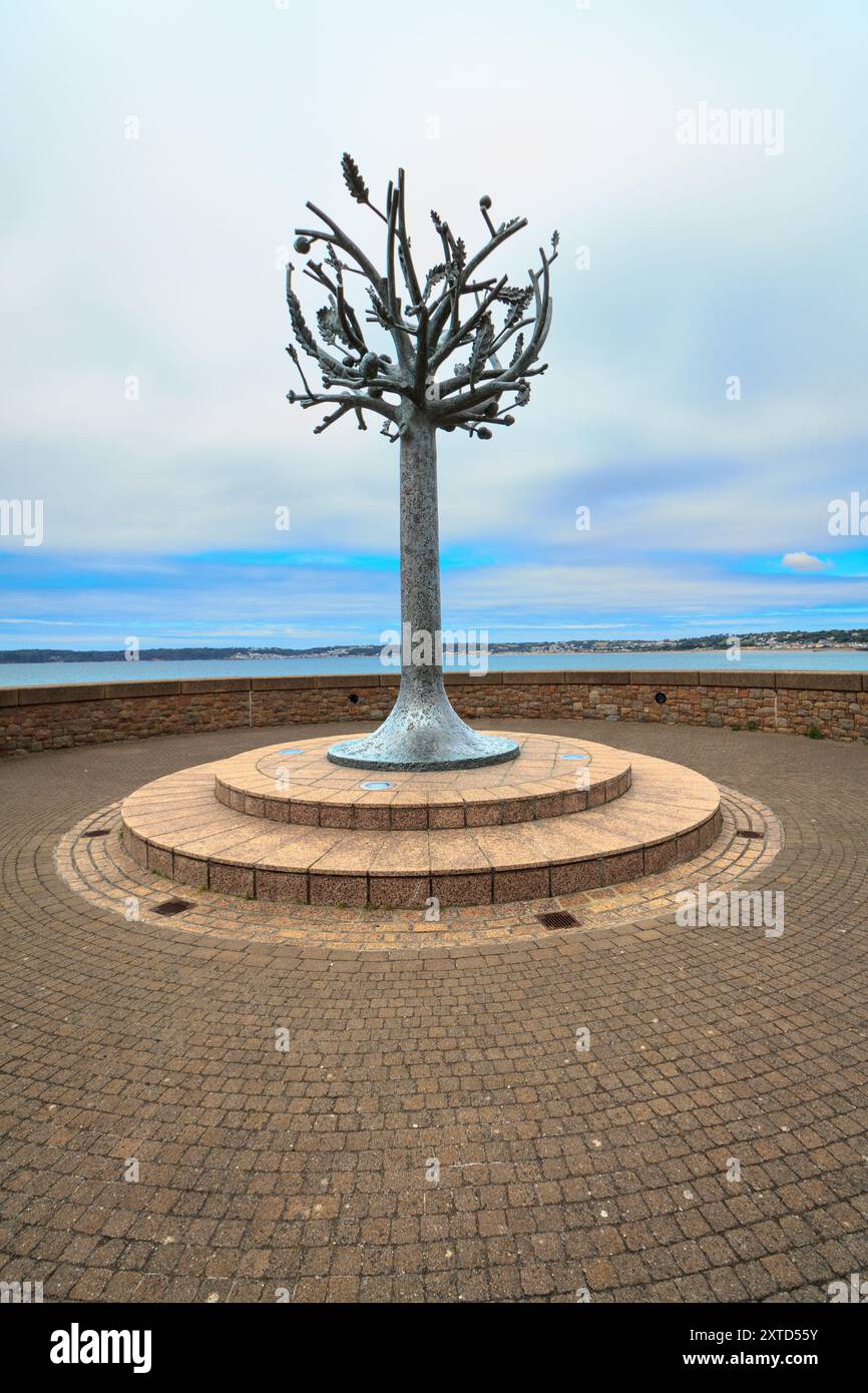 Freedom tree unvieled by HM Queen Elizabeth II on the 60th anniversary ...