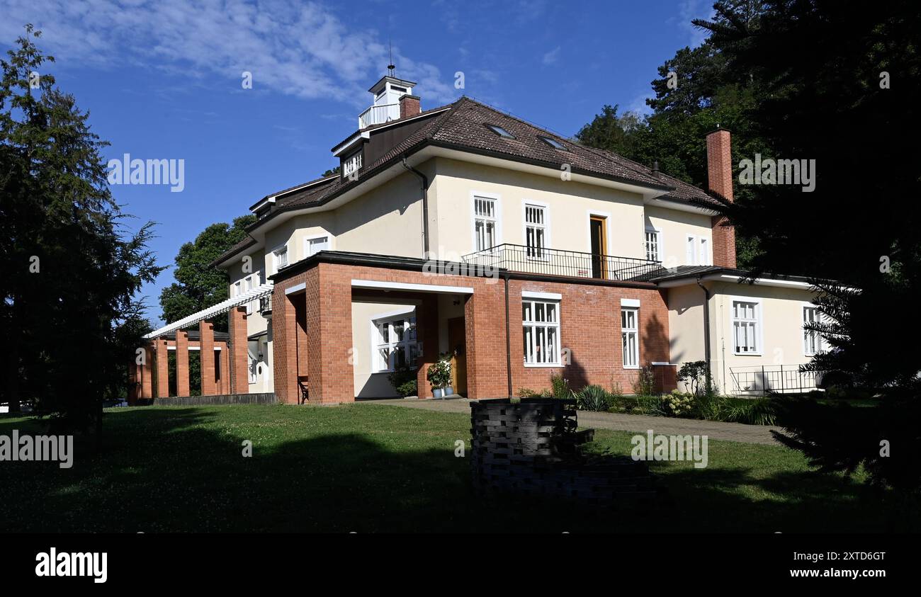 Villa of Tomas Bata, example of villa architecture of early modernism ...