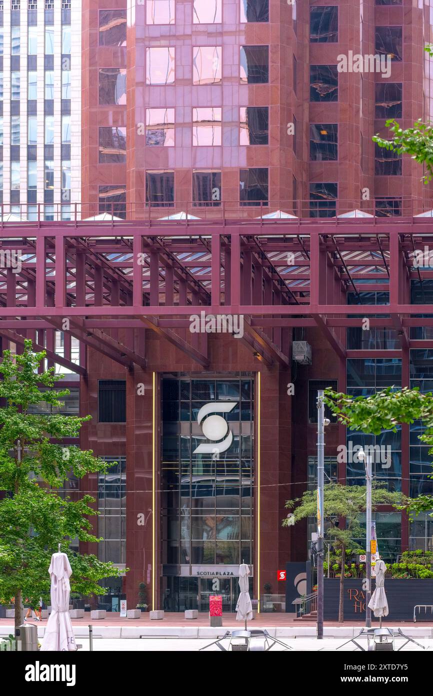 Scotiabank tower hi-res stock photography and images - Alamy