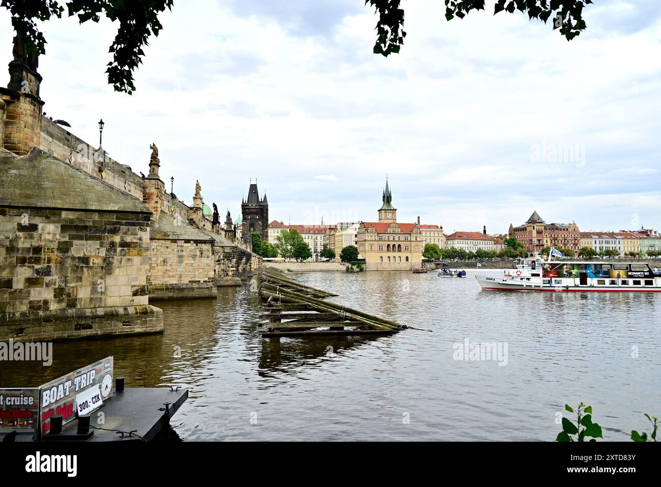 Fiume vltava hi-res stock photography and images - Alamy