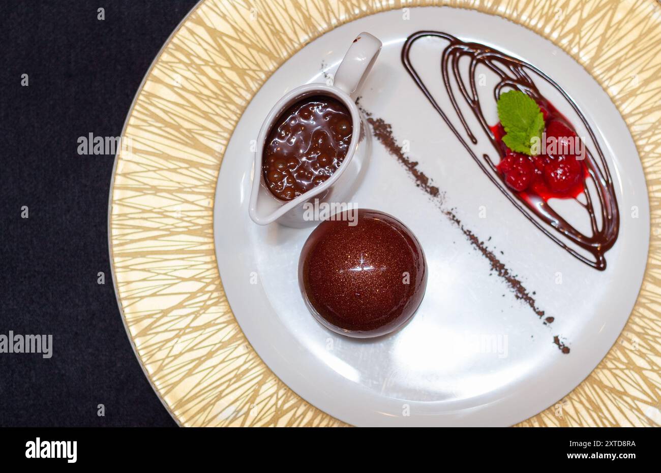 King prawns plated hi-res stock photography and images - Alamy