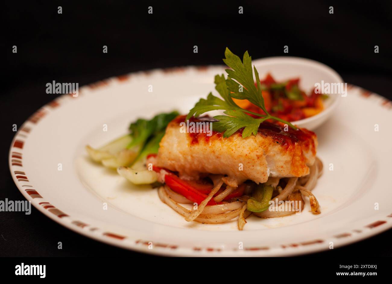 King prawns plated hi-res stock photography and images - Alamy