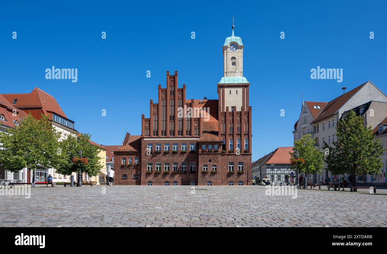 12 August 2024, Brandenburg, Wittstock/Dosse: The historic town hall ...