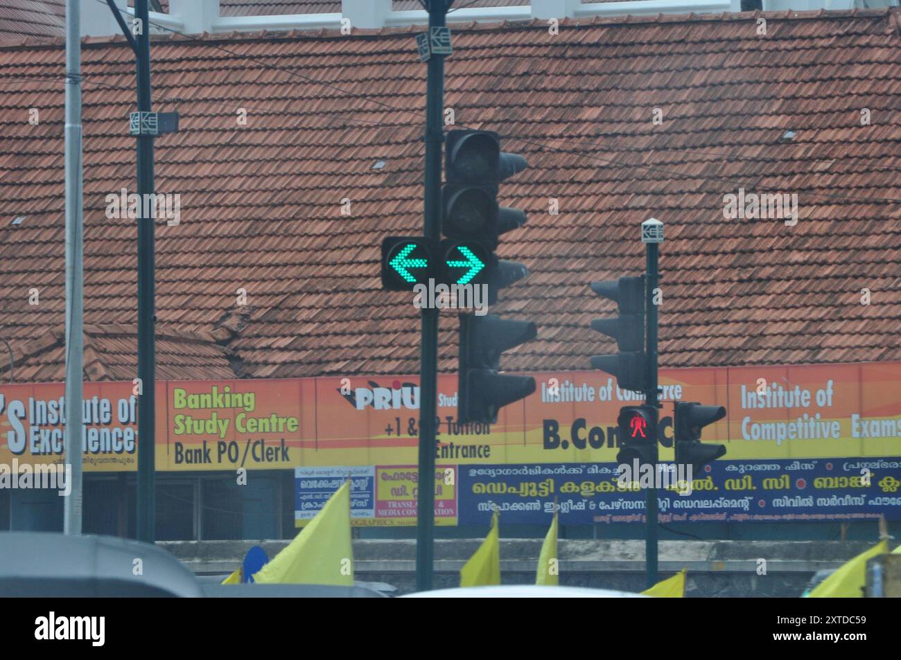 Traffic left or right Stock Photo - Alamy