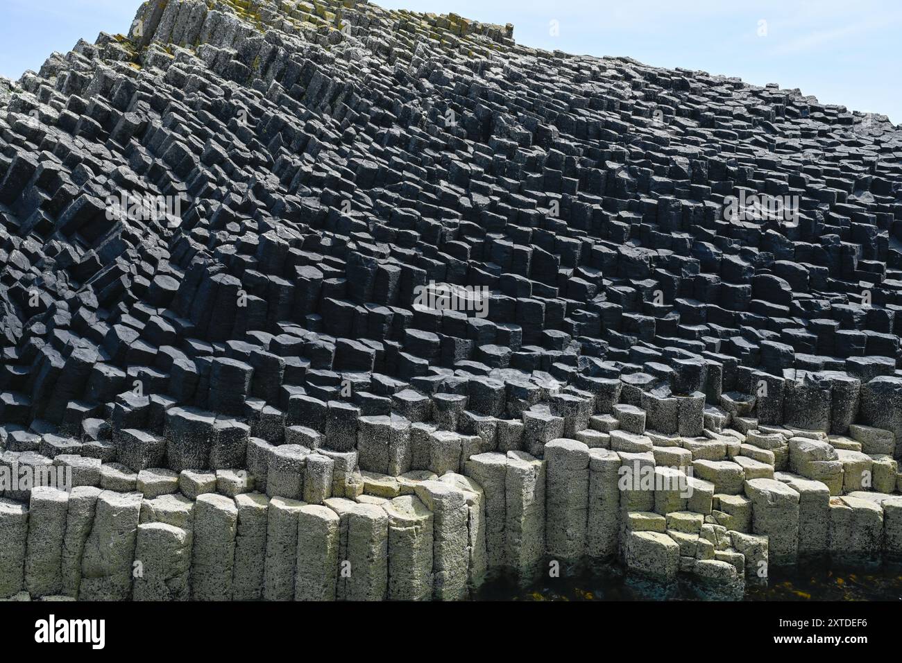 Scotland. The isle of Staffa, Basalt Columns Stock Photo - Alamy