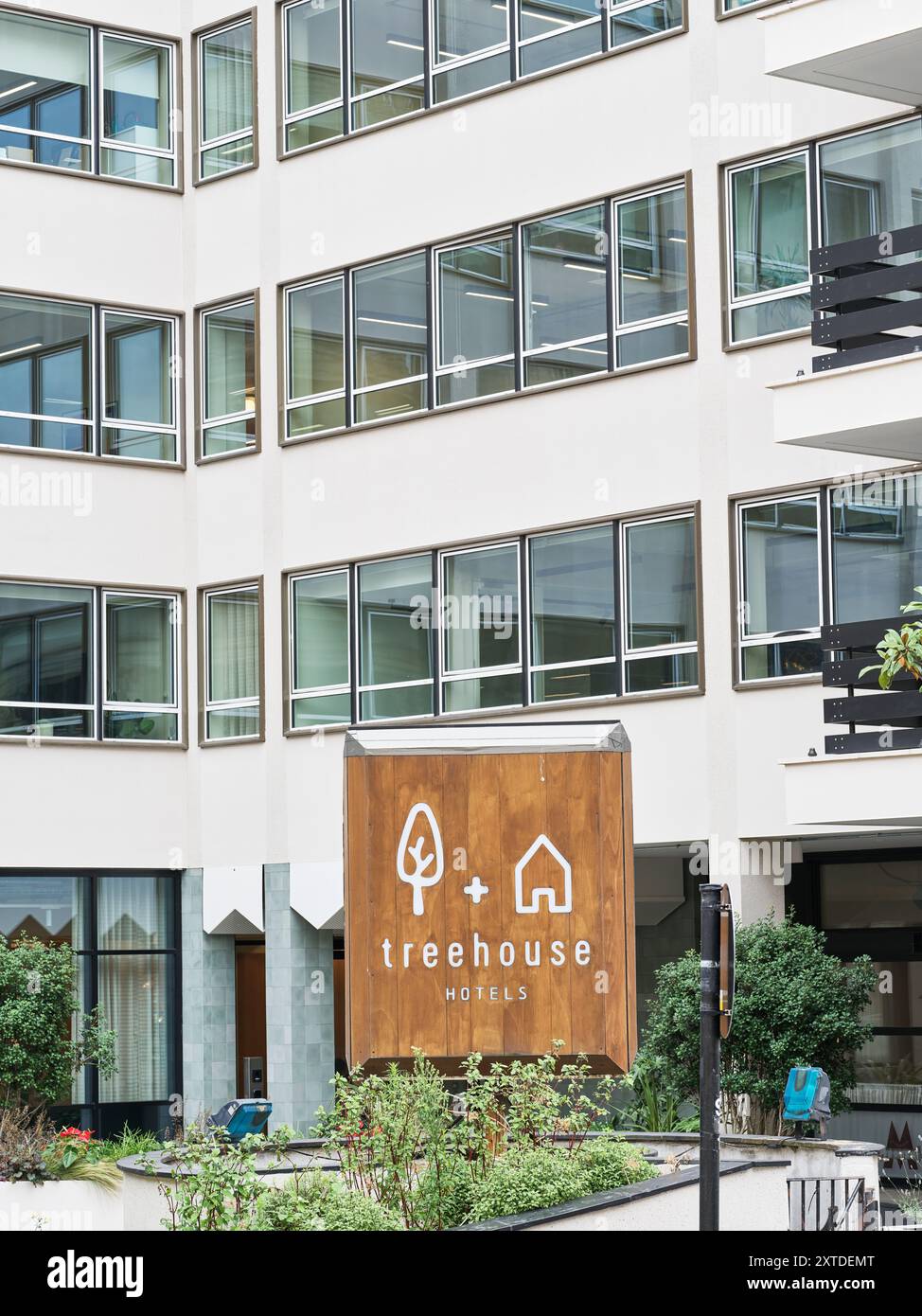 Treehouse hotel, Langham Place, London, England Stock Photo - Alamy