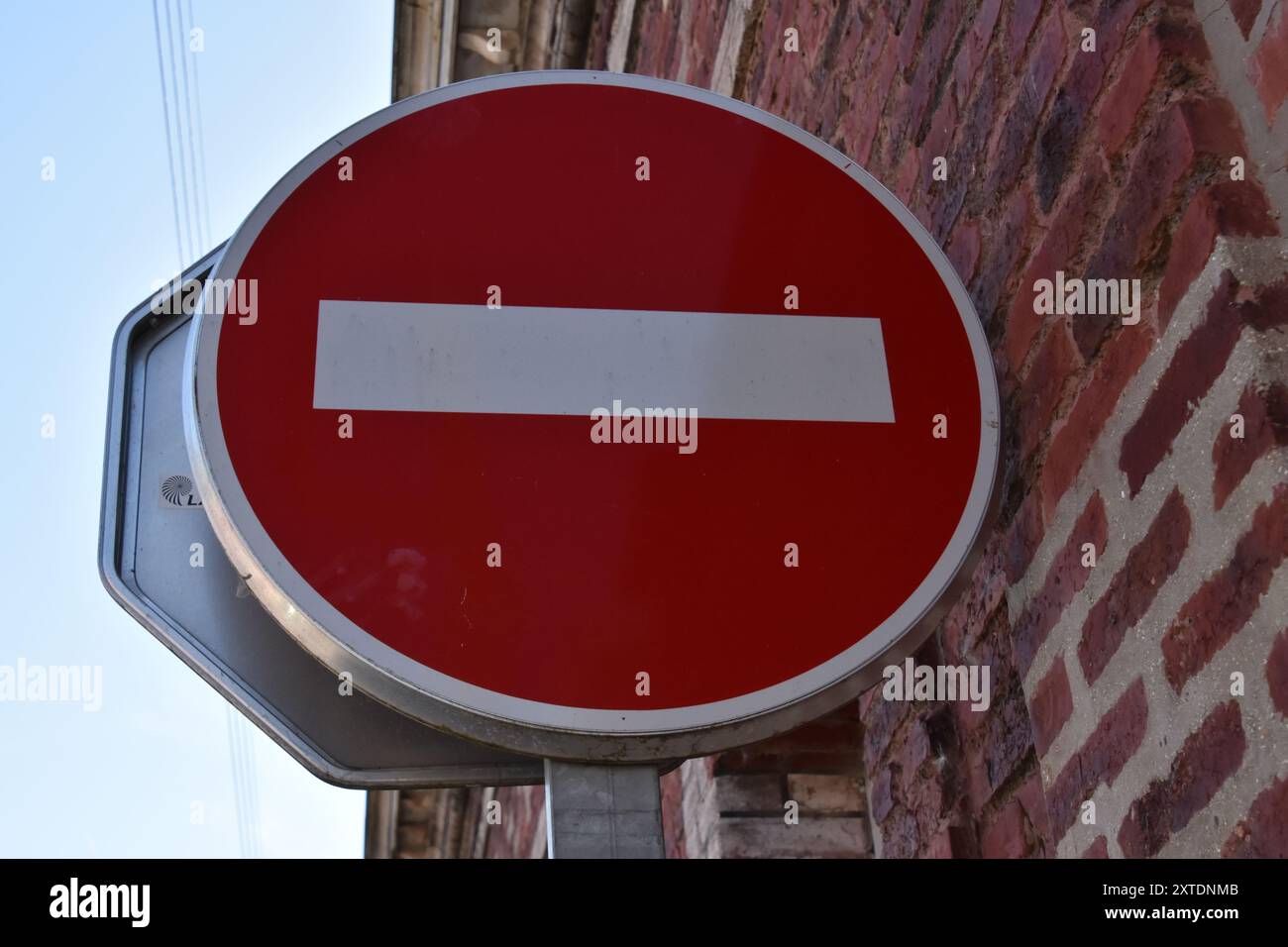Panneau rouge hi-res stock photography and images - Alamy