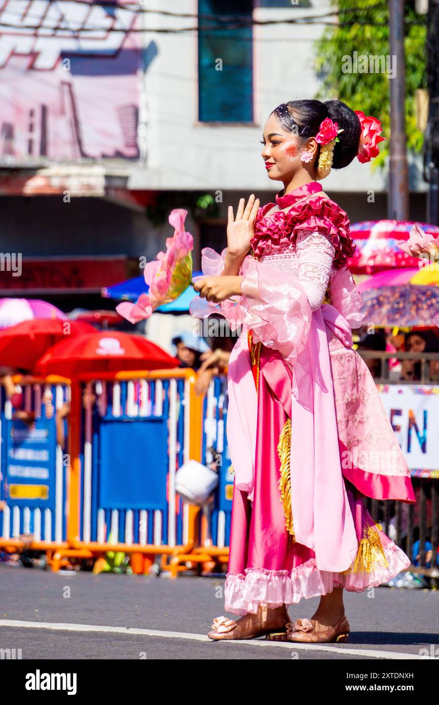 Kutha kembang dance hi-res stock photography and images - Alamy