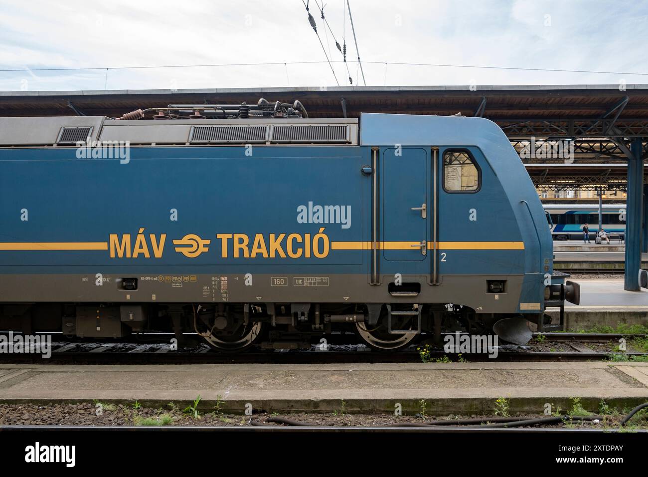 MAV - Hungarian Railways train at Budapest Keleti Station Stock Photo ...