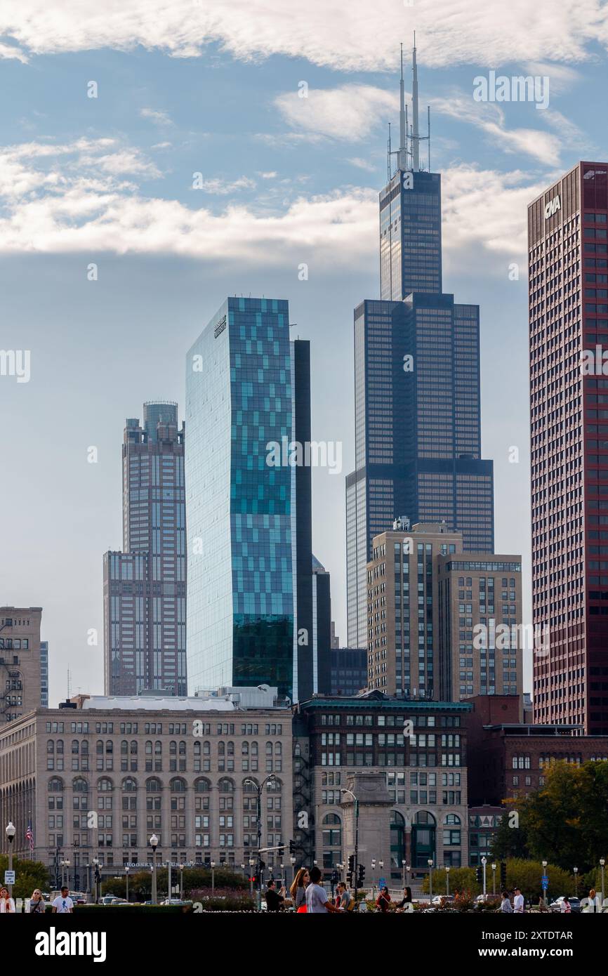 The Modern Architecture Tower Buildings skyline and Willis Tower skyscraper from the Millenium ...