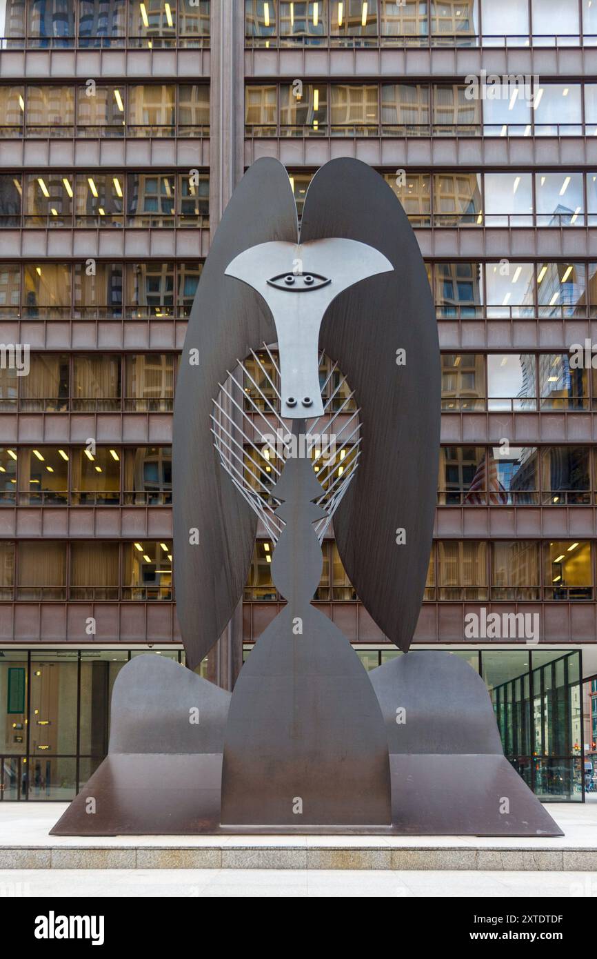 The Picasso and a Modern Architecture Tower Building in the loop ...