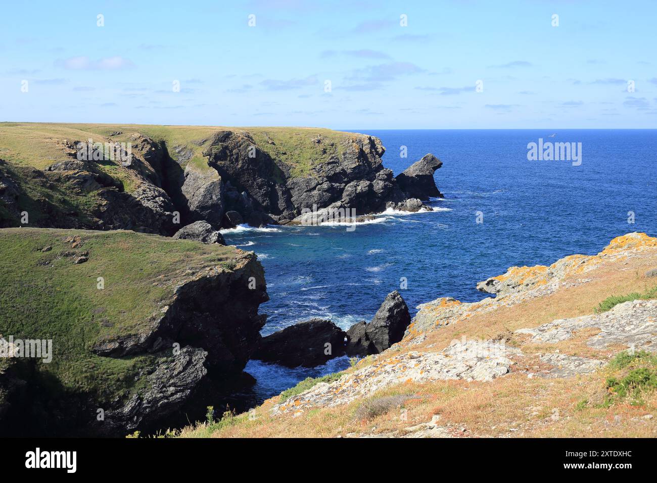 Coastline between Ancient semaphore Er Hastellic and Port de Borderun ...