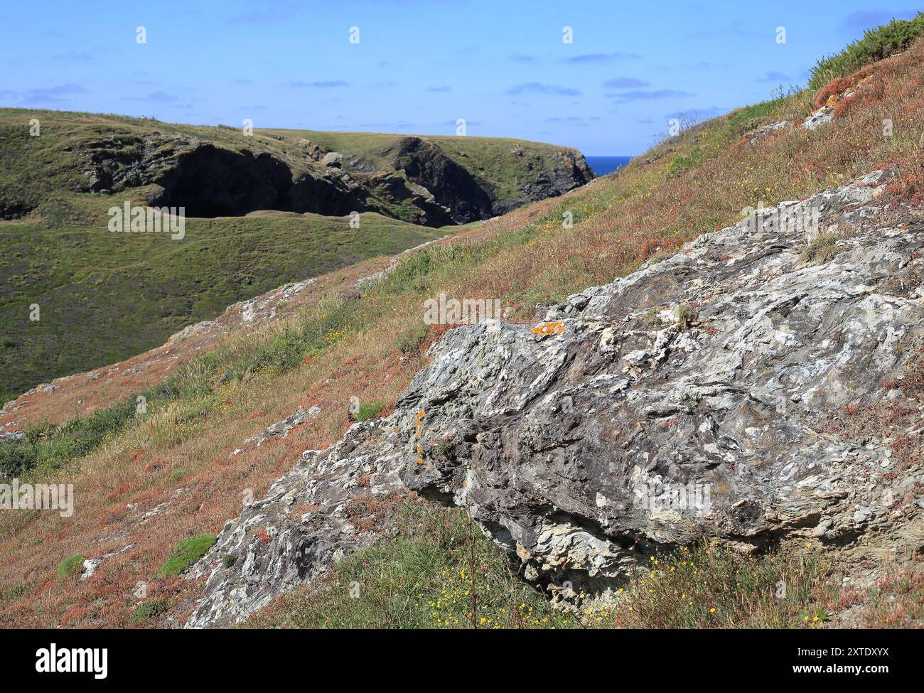 Coastline between Ancient semaphore Er Hastellic and Port de Borderun ...
