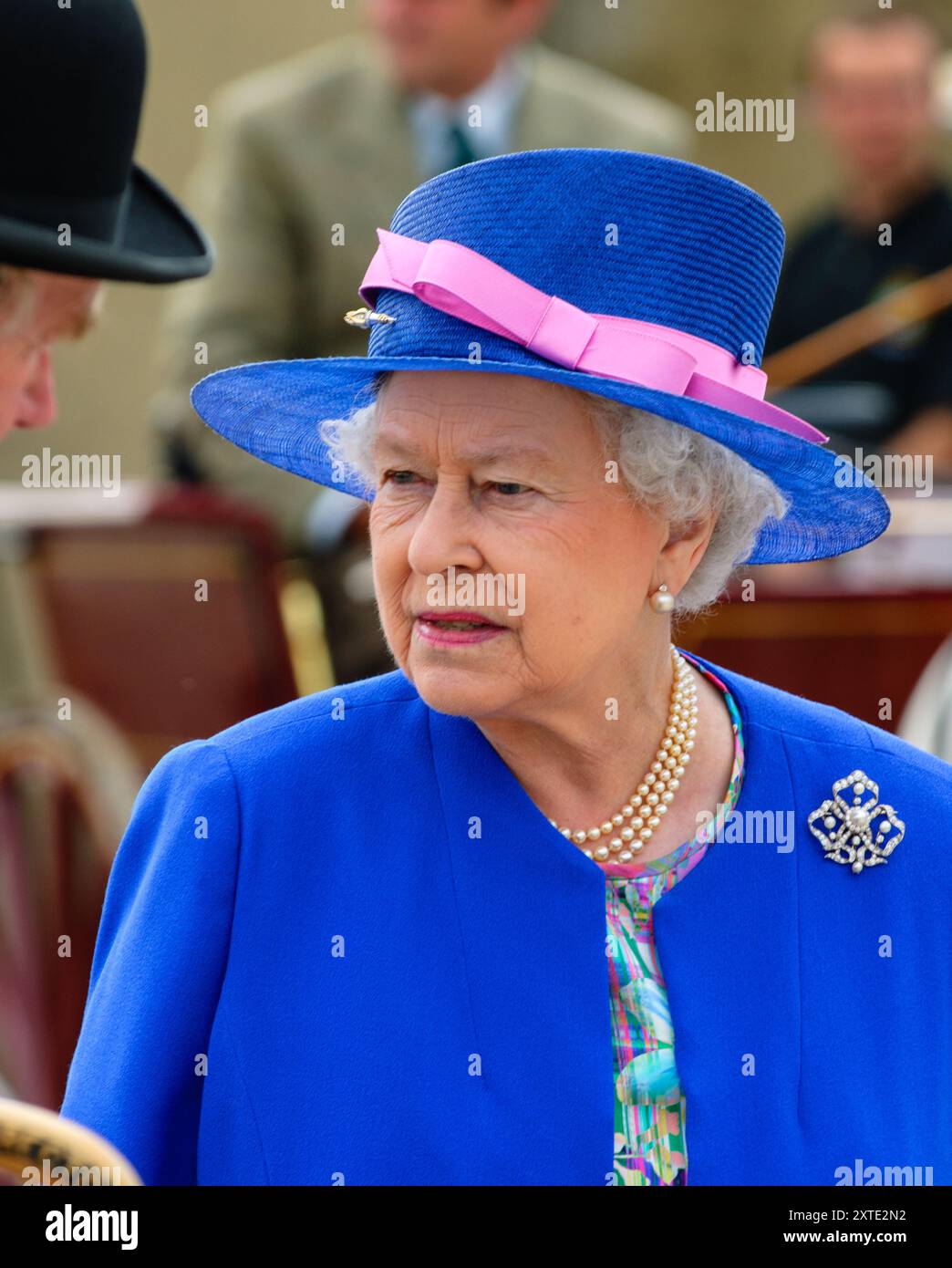 Queen Elizabeth II Meeting The Carriage Driving Class at the Great ...