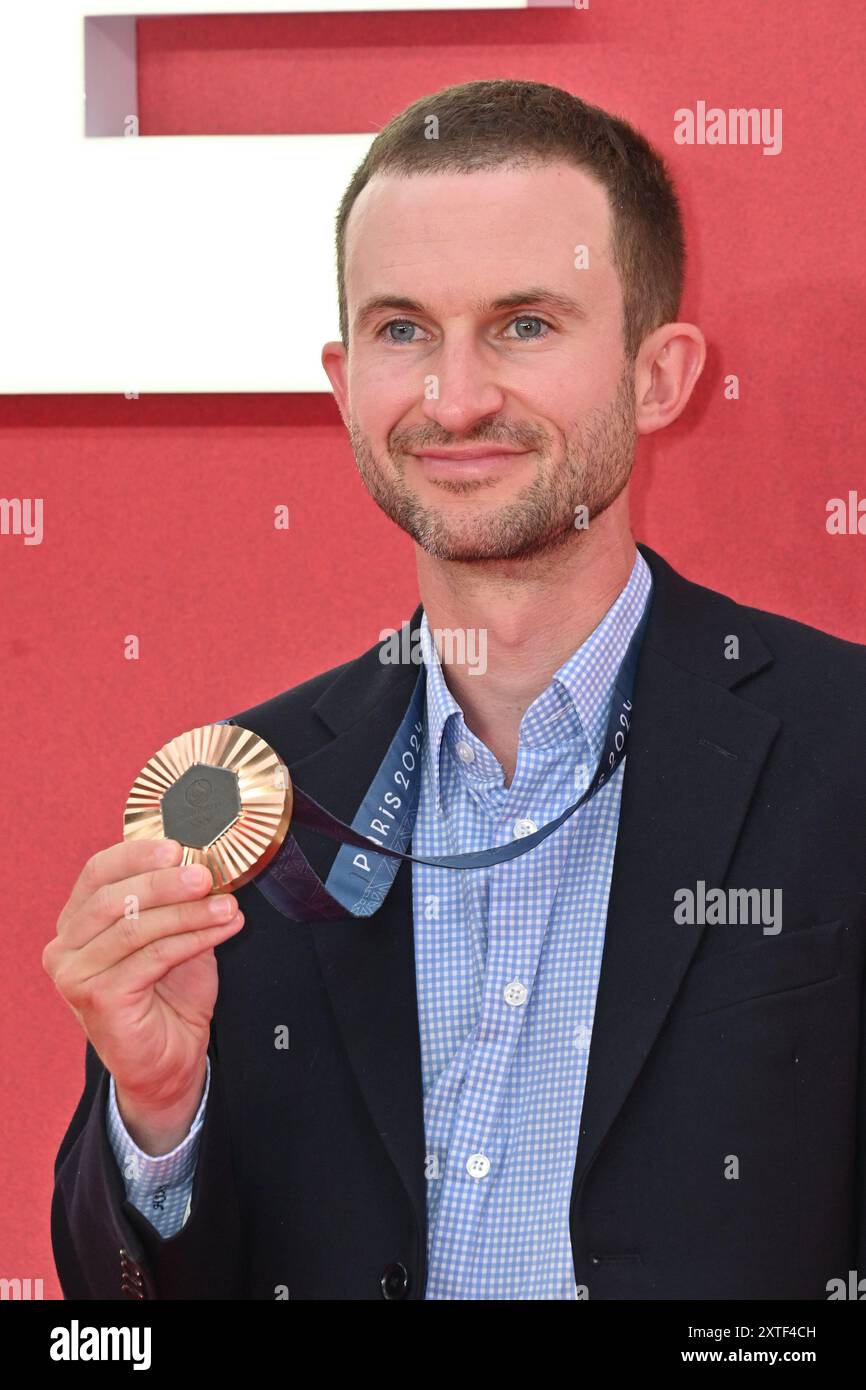 Henry fieldman hi-res stock photography and images - Alamy