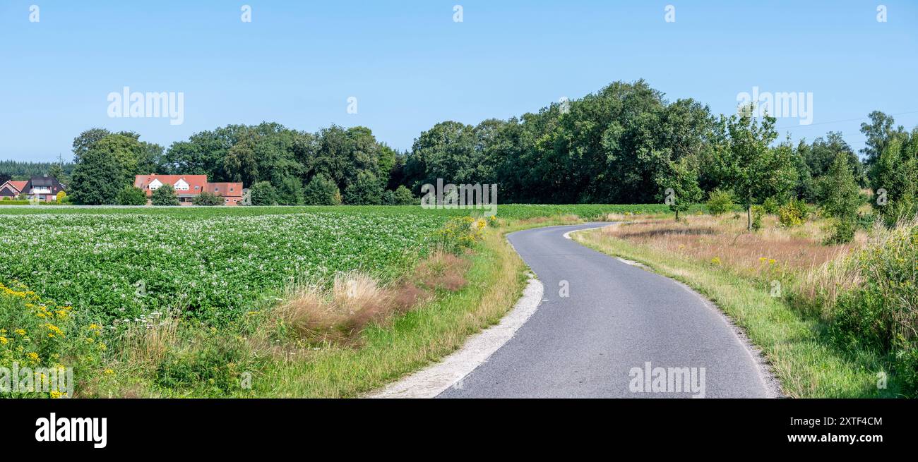 Bending road through agriculture hi-res stock photography and images ...