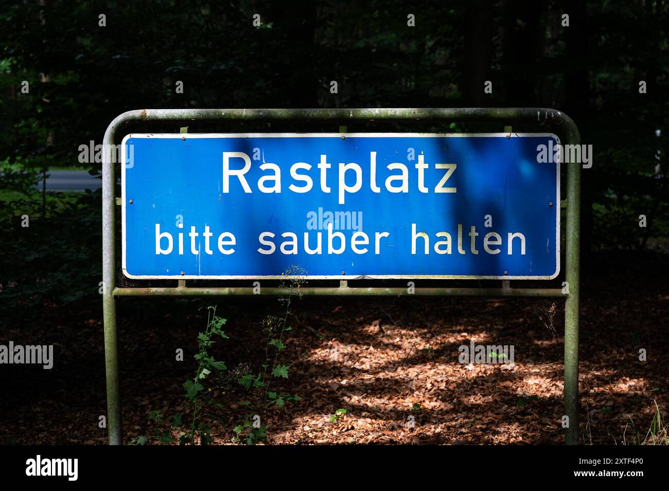 Großenkneten, Lower Saxony, Germany, July 15, 2024 - Sign of a rest ...