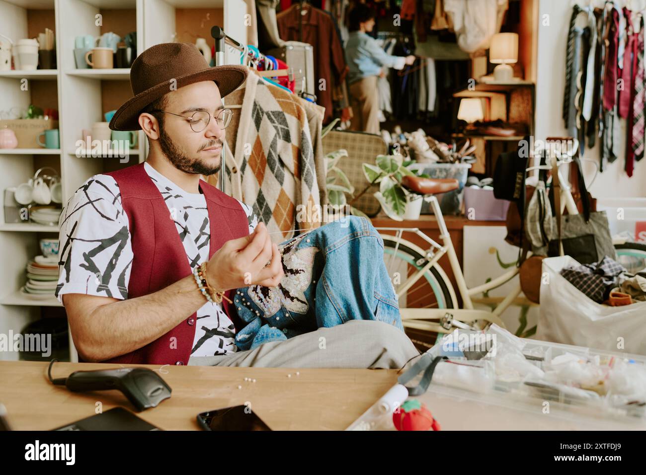 Contemporary artisan materials hi-res stock photography and images - Alamy