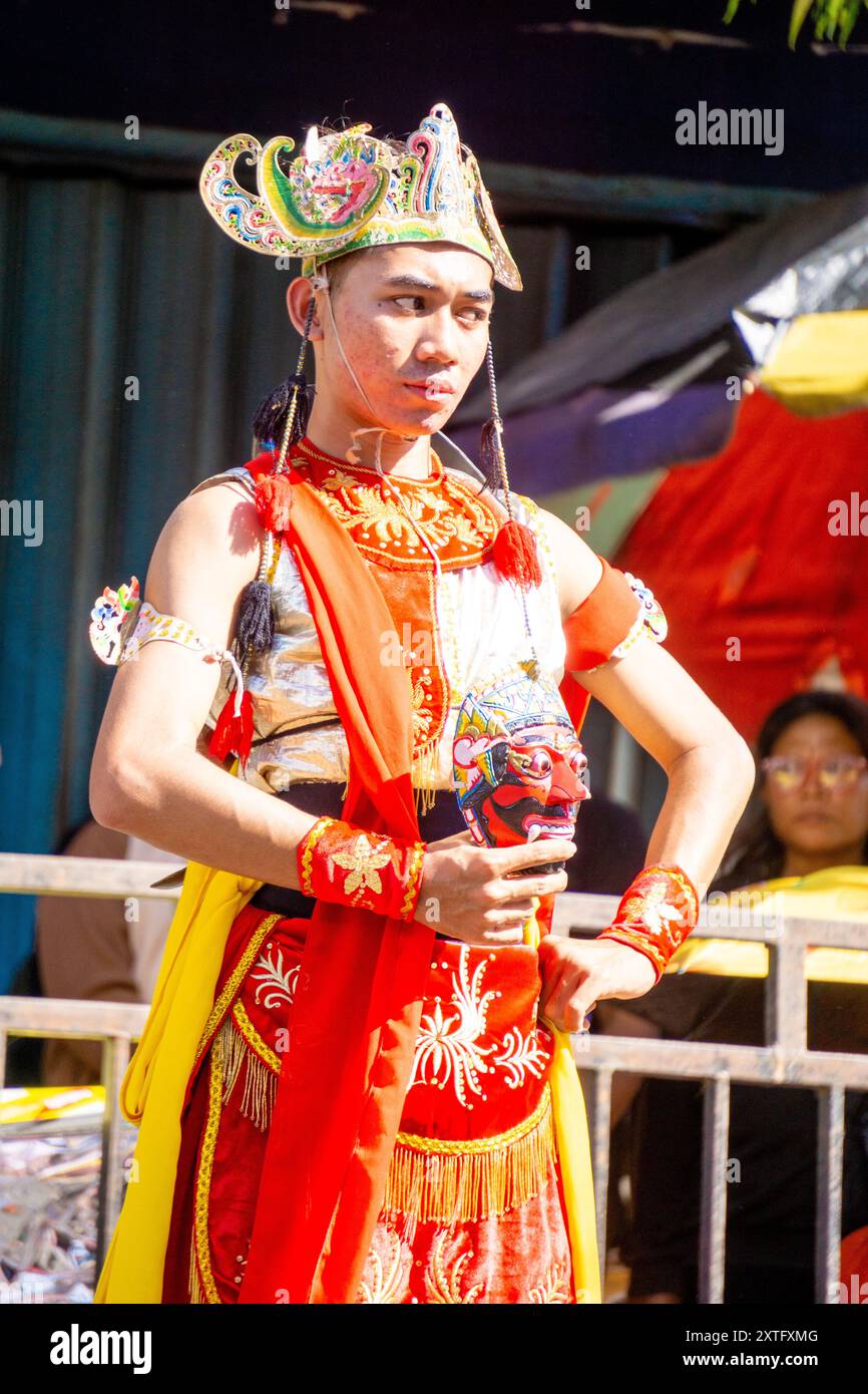 Topeng sabrang dance from Malang on the 3rd BEN Carnival. This dance ...