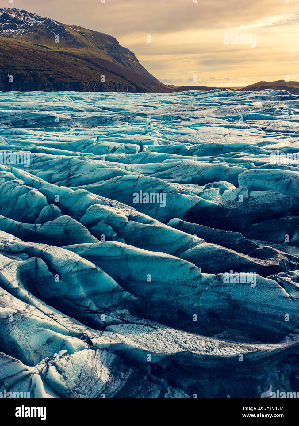 Large vatnajokull nordic ice cap hi-res stock photography and images ...
