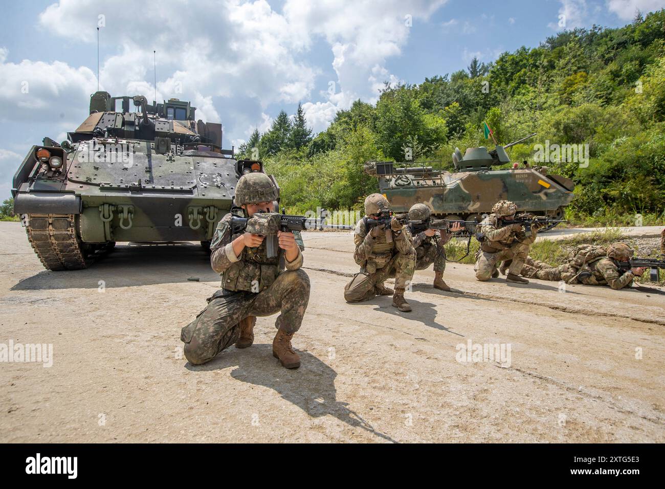 Rok usa army drill hi-res stock photography and images - Alamy