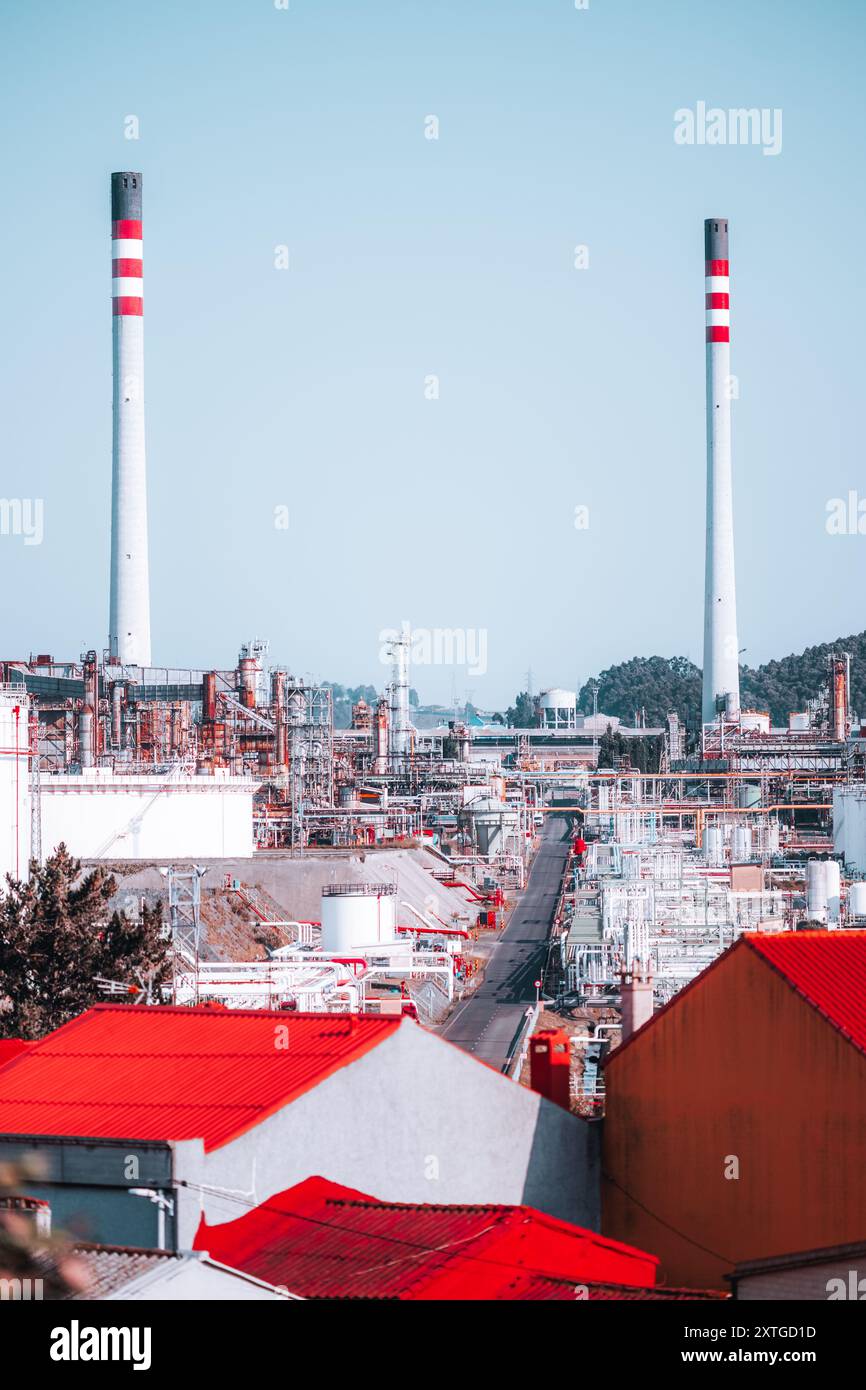 Two large scale industrial hi-res stock photography and images - Alamy