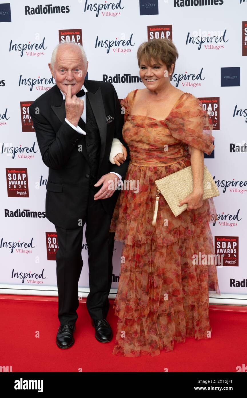 Stars from Eastenders, Hollyoaks, Coronation Street and Emmerdale ...