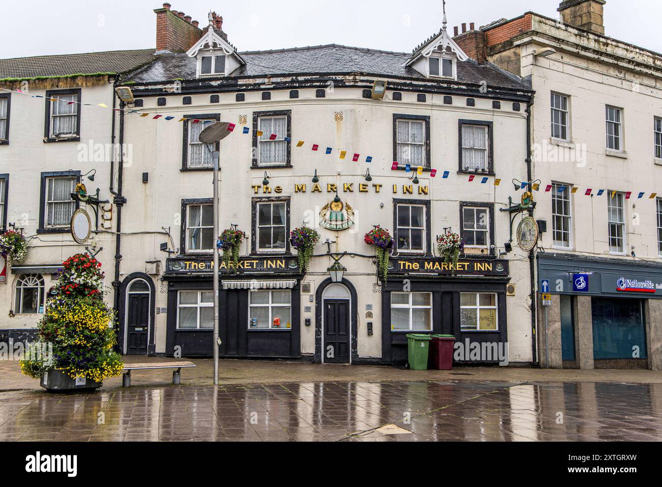 Mansfield , UK - August 8, 2023: The Market Inn pub in Mansfield ...