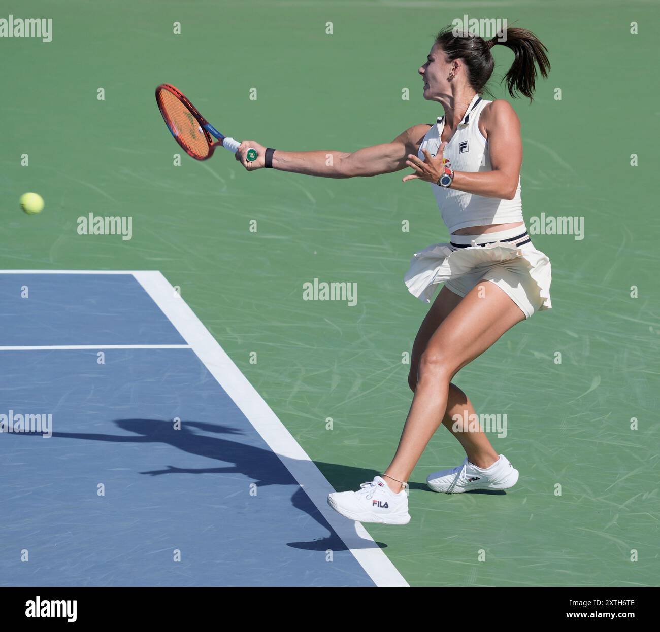 August 14, 2024: Emma Navarro (USA) loses to Mirra Andreeva at the ...