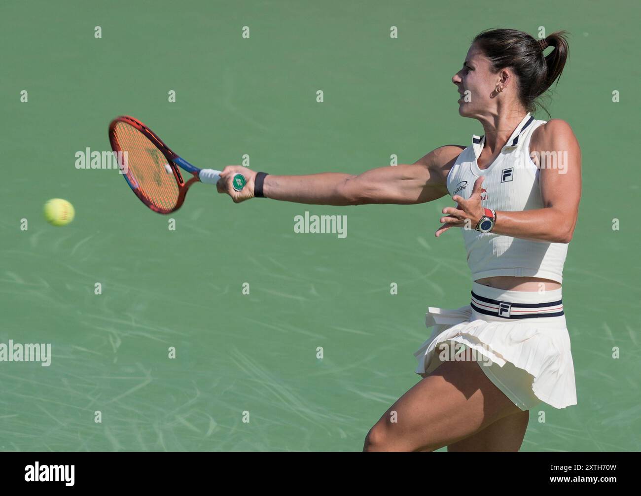 Emma navarro 2024 us open hi-res stock photography and images - Alamy