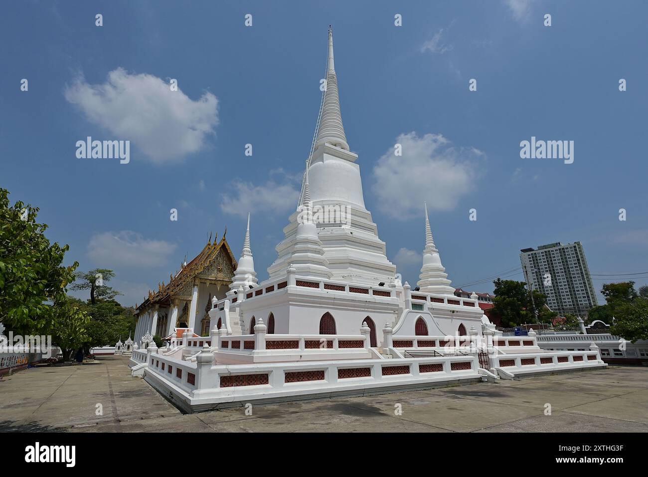 Built in the early Ayutthaya period, Wat Khemaphitaram Rajaworaviharn ...