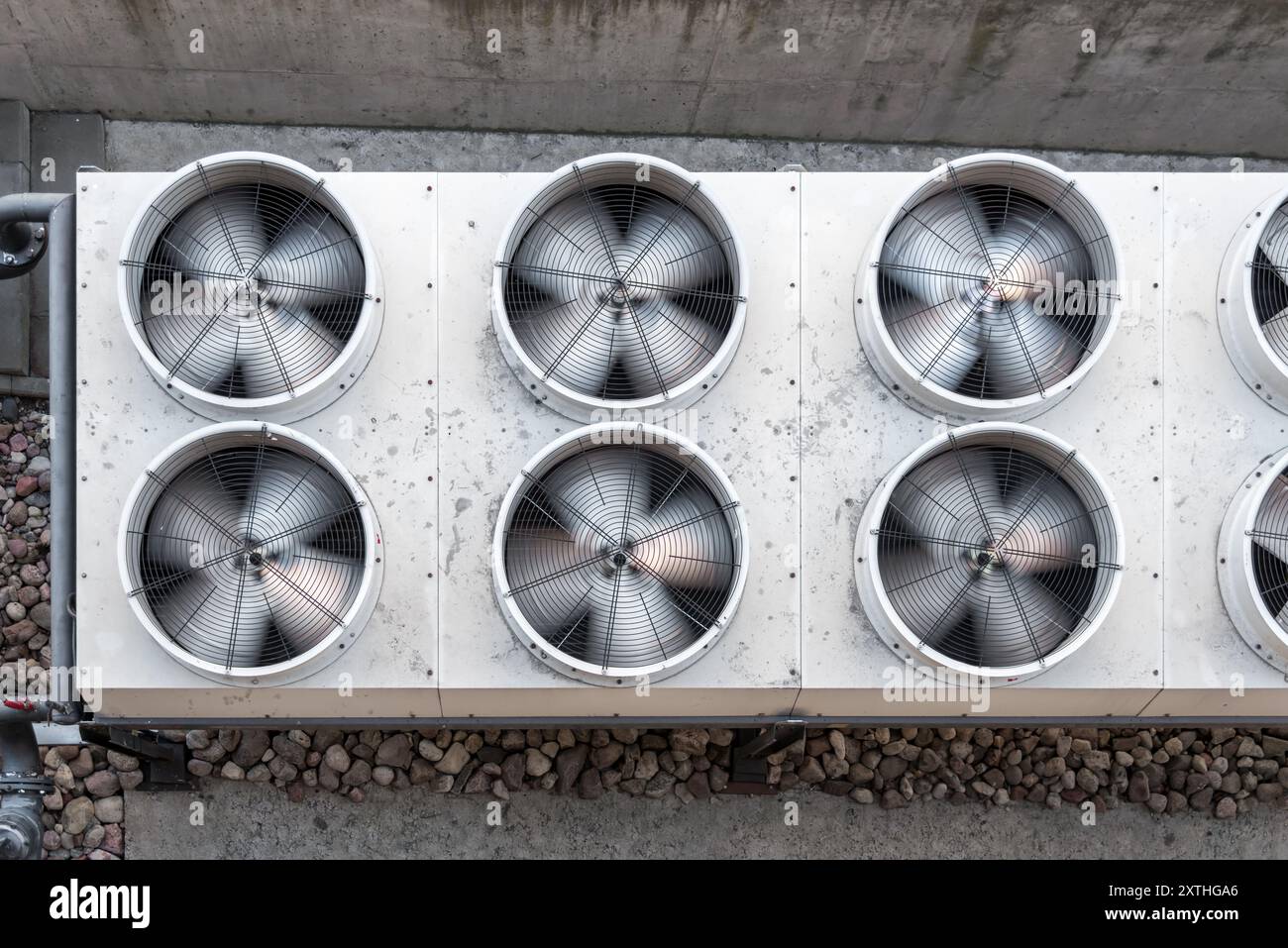 Rooftop air conditioner hi-res stock photography and images - Alamy