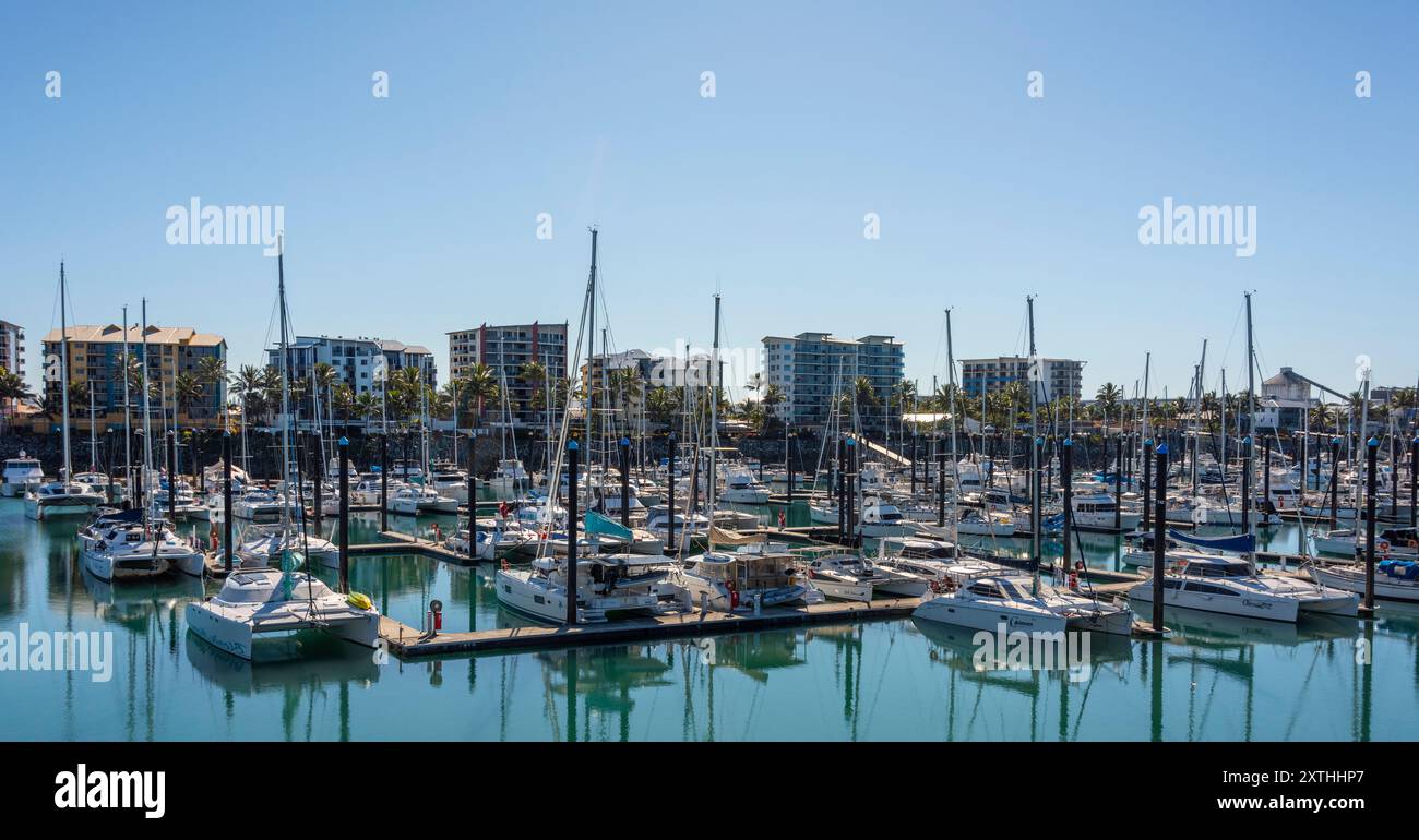 Mackay marina in queensland hi-res stock photography and images - Alamy