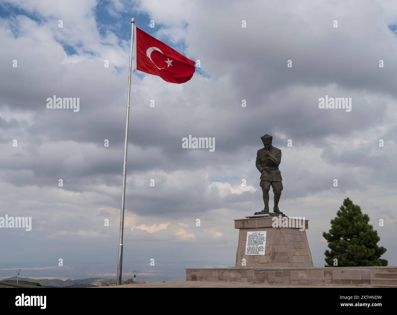Turkish soldier turkey statue hi-res stock photography and images - Alamy