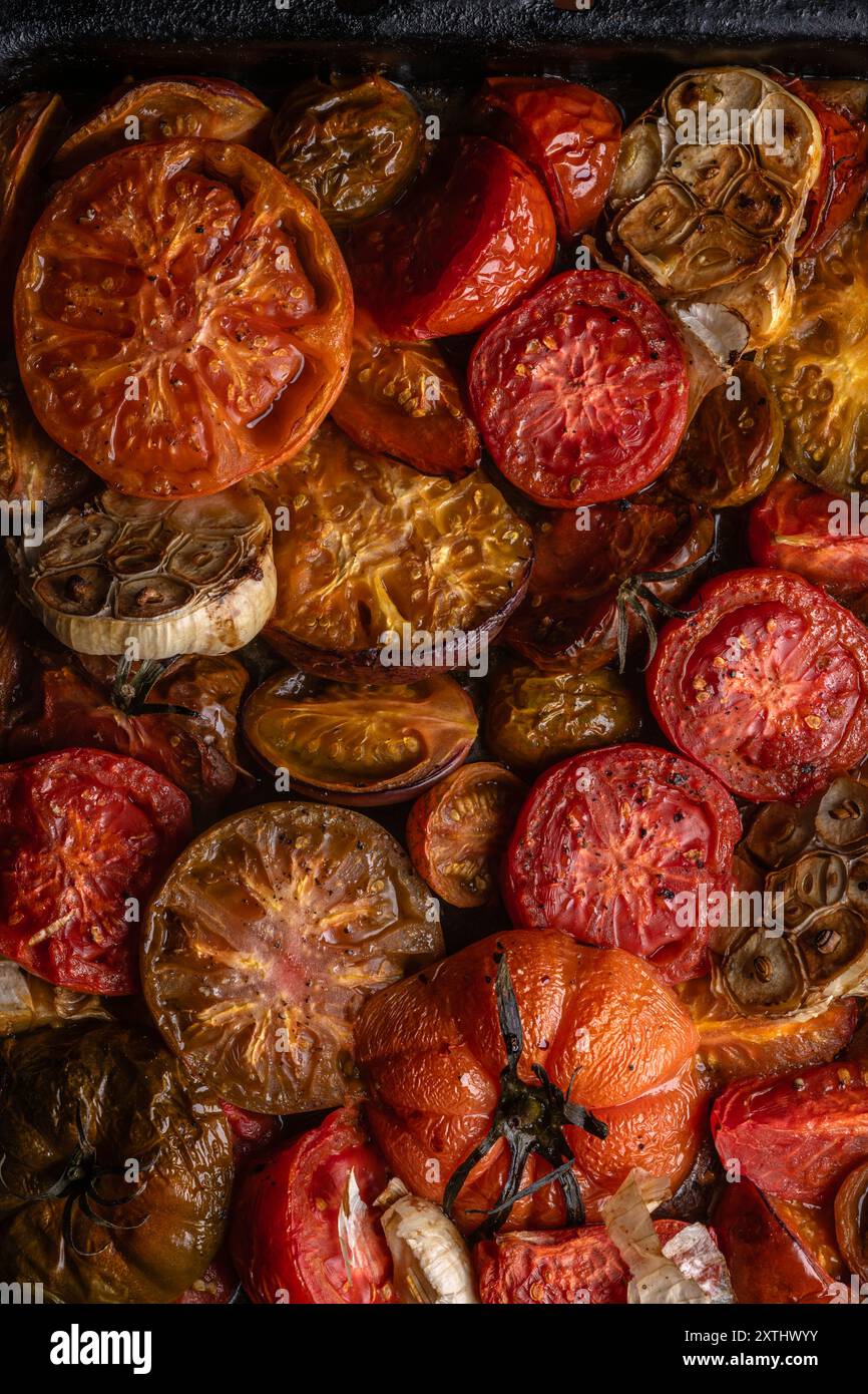 Whole sliced tomatoes in hi-res stock photography and images - Alamy