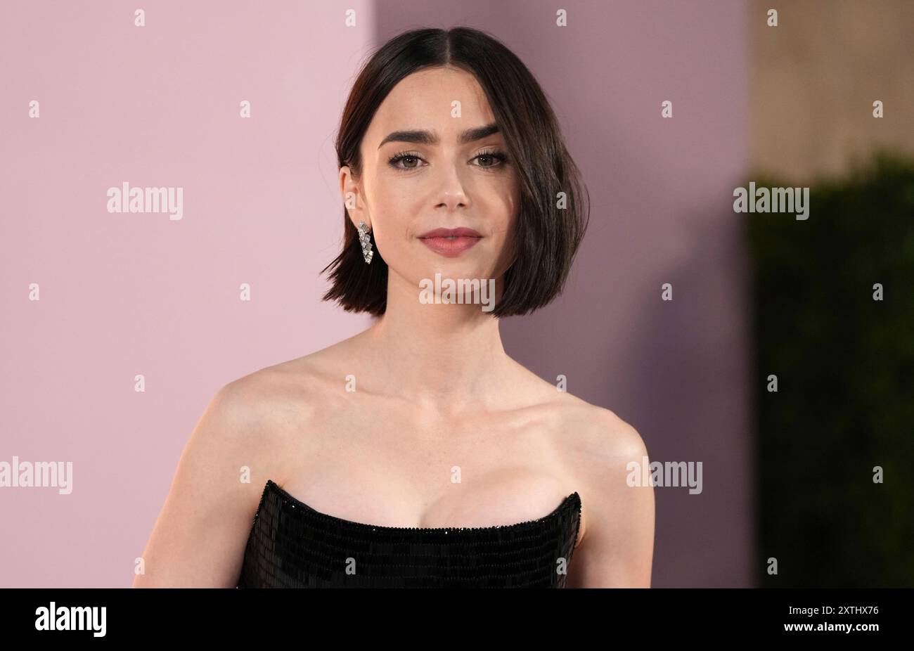 Lily Collins arrives at the premiere of "Emily in Paris" at the ...