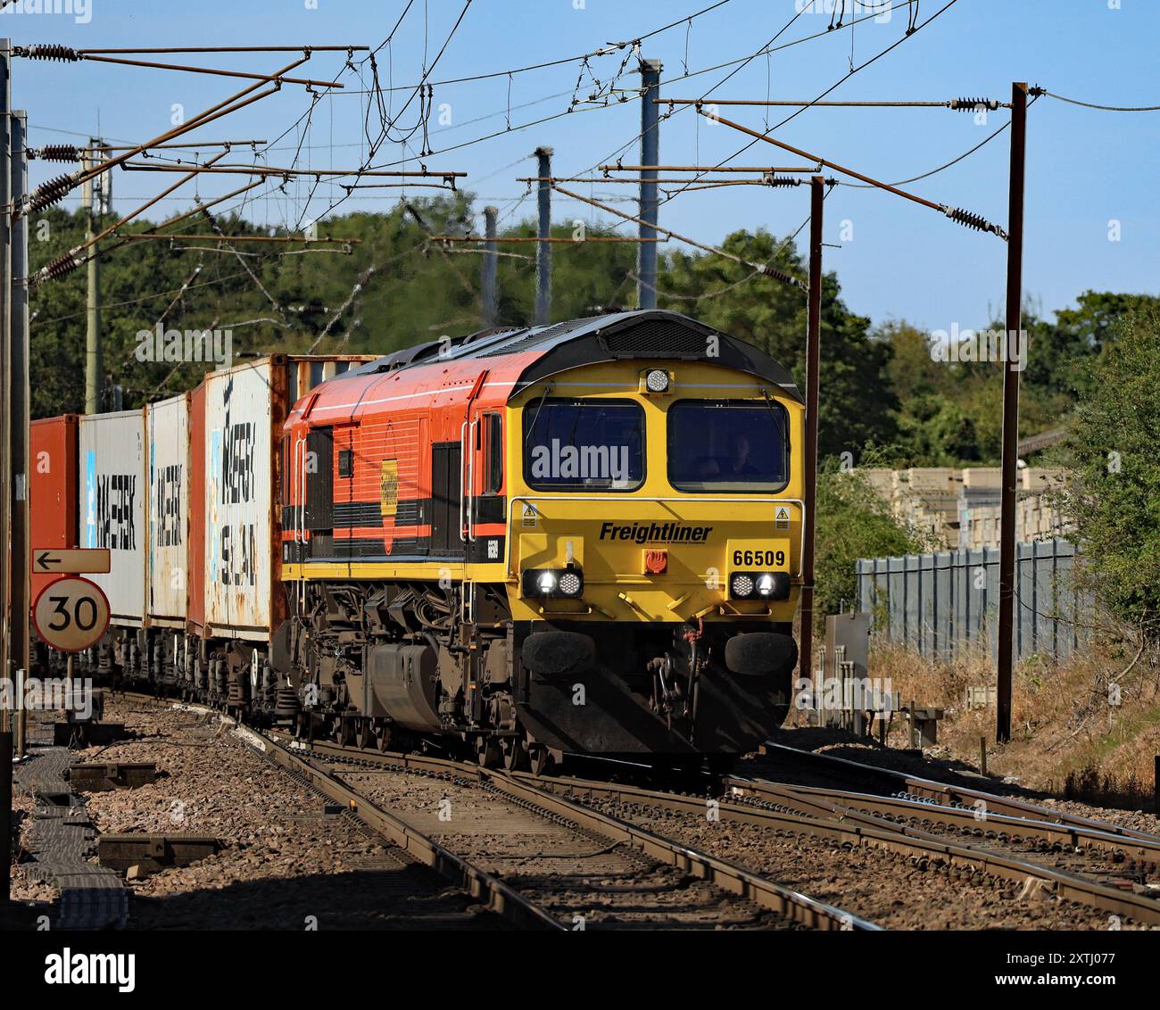 Freightliner diesel locomotive no 66509 comes off the line from Bury St ...