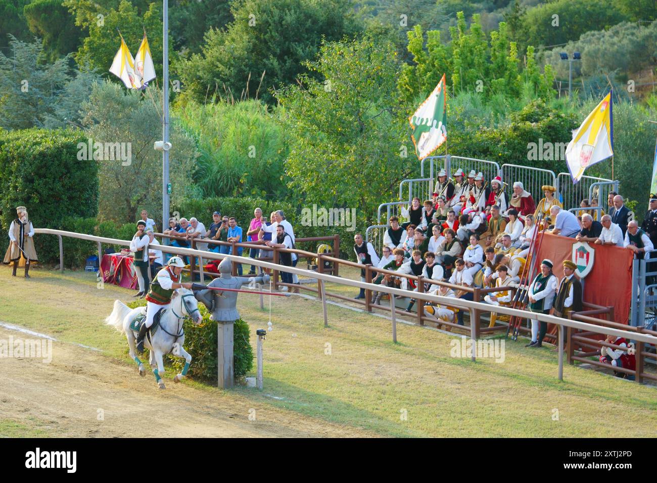Jousting knight charging hi-res stock photography and images - Alamy